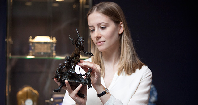 Elisabeth Banfield, Deputy Director | Specialist | Sotheby's