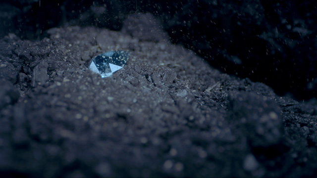 First Look: Sotheby’s to Offer “The Blue Moon” — A Sensational Blue Diamond